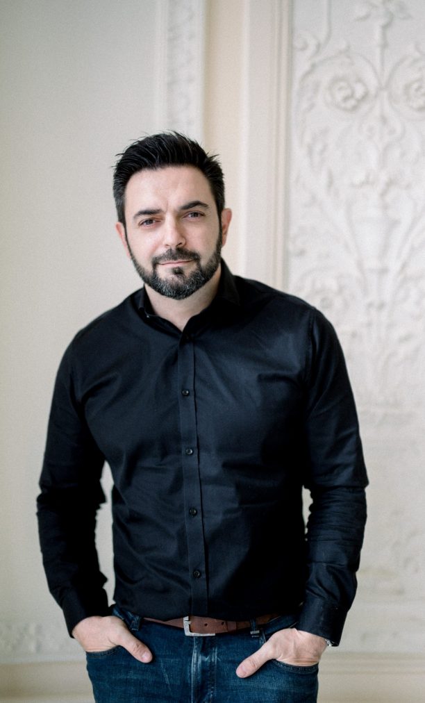 Fine Art destination Wedding Photographer based in Provence